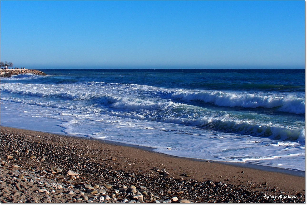 Mer agitée – Globe Trotteuse