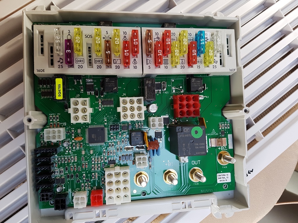 Camping-car par Marque : panneau de controle - PC380-MO