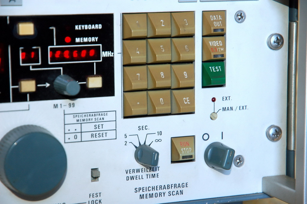 Récepteur scanner R&S ESM-500A - TetraHub