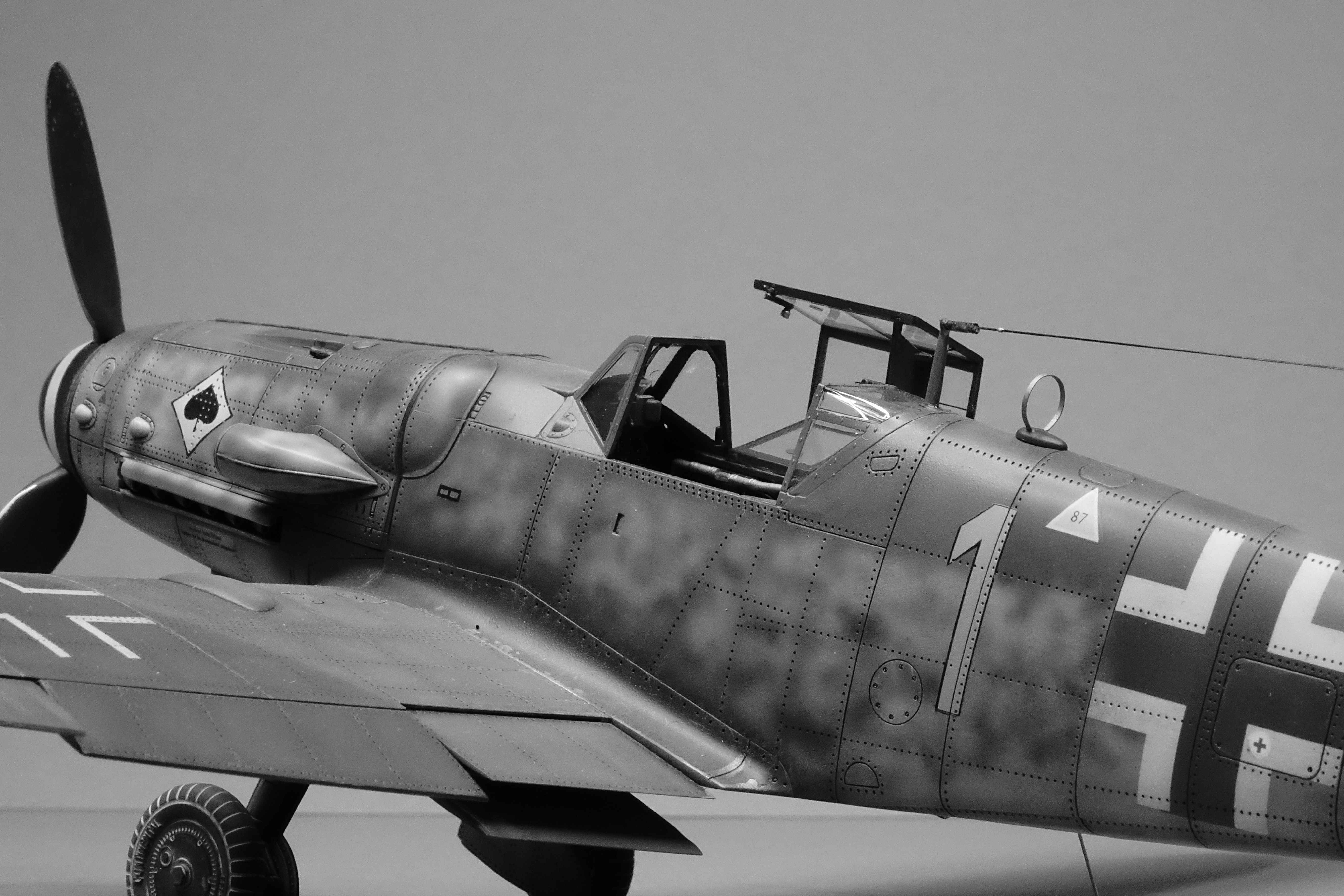 Bf 109 G-6/U2 - 6./JG 53 - Border Model 1/35 - RFI - Page 3 - Ready for ...