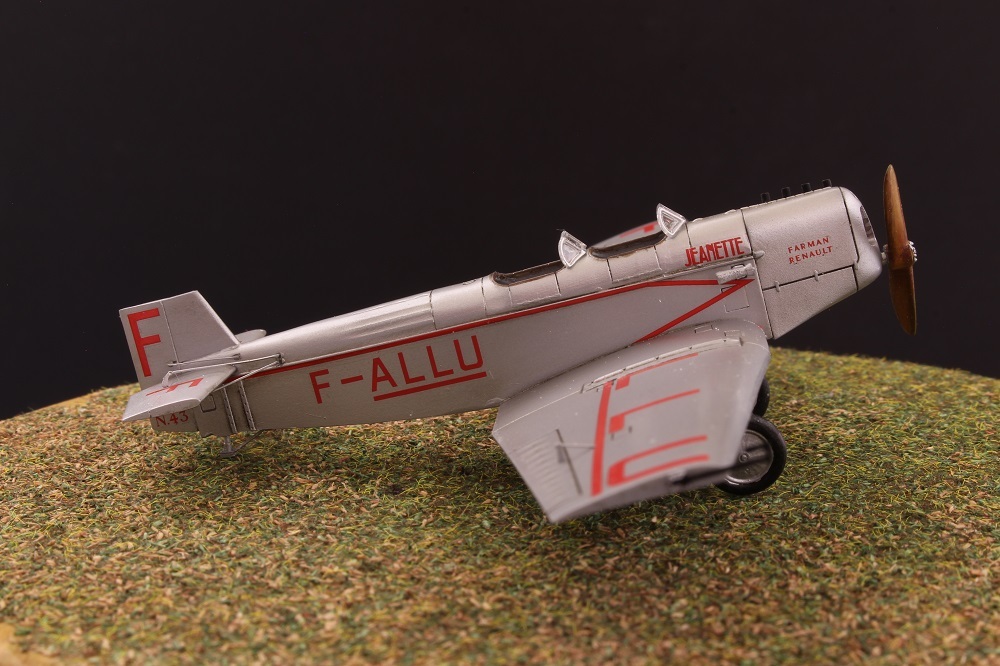 SBS - Farman 231 - 1/72 - Le F-ALLU du film " Les bleus du ciel ...